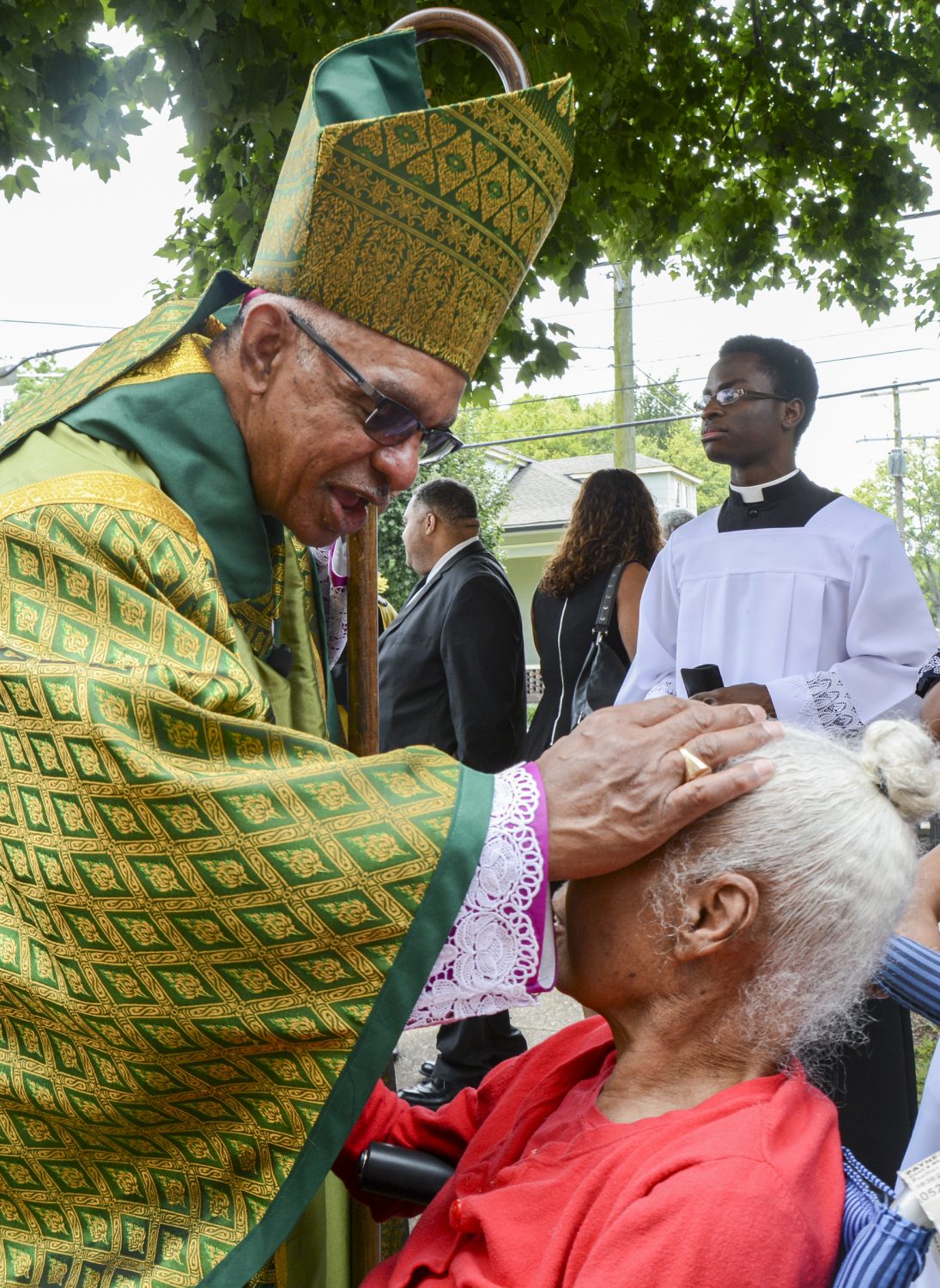 Bishop Fernand Cheri, former pastor of St. Vincent de Paul Church, dies ...